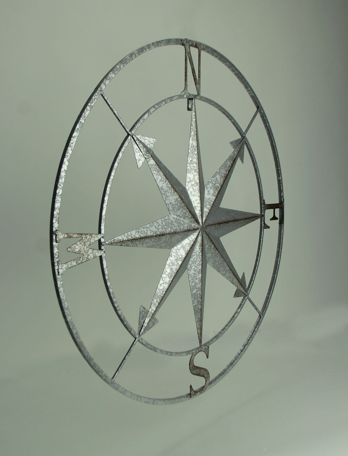 Distressed Metal Indoor/Outdoor Compass Rose Wall Hanging 28 Inch — Zeckos